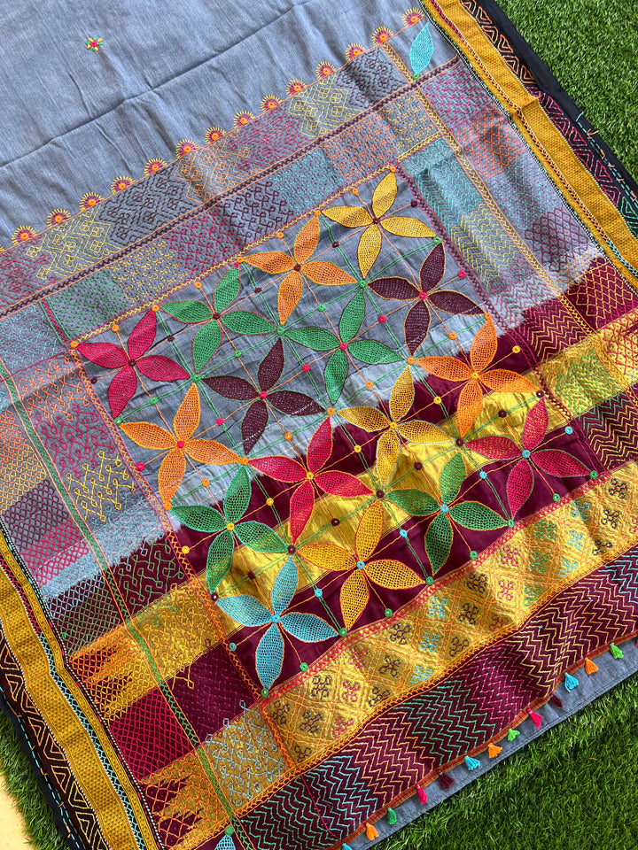 Sooji Daarada Mane | Lambani sarees Online | Handcrafted