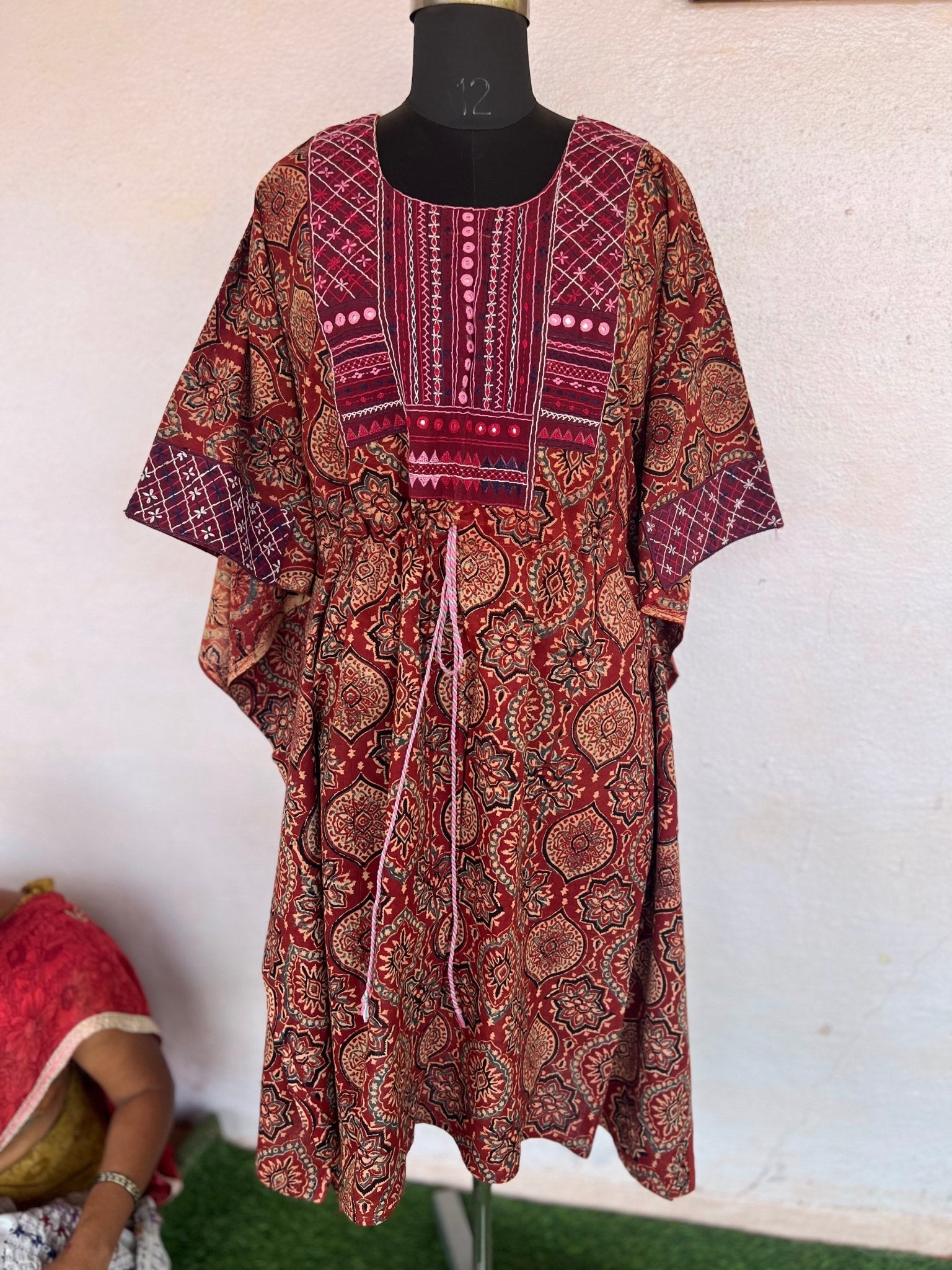 Kaftans – Sooji Daarada Mane